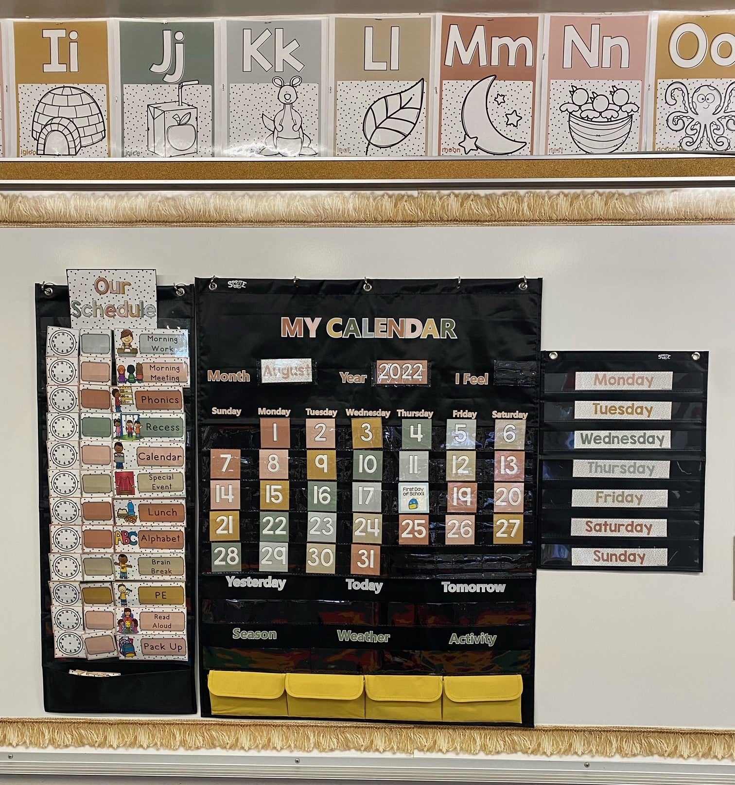 Calendar & Weather Display - Spotty Boho Classroom Decor